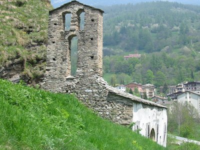 CASTELDELFINO (CN). Il castello e la chiesa di sant’Eusebio | Piemonte Go