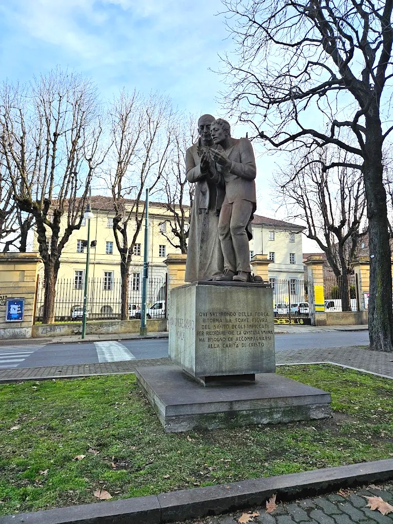 TORINO. Monumento a san Giuseppe Cafasso nel “Rondò della Forca ...